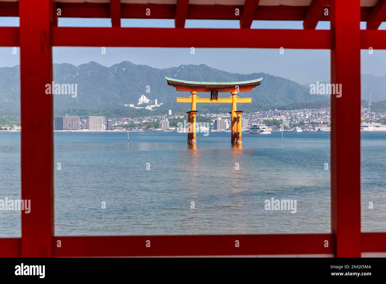 Itsukushima Miyajima Japan. Itsukushima Shrine and floating torii gate ...