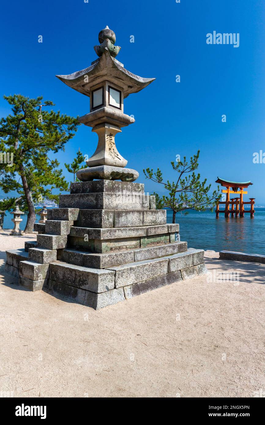 Itsukushima Miyajima Japan. Itsukushima Shrine Stock Photo - Alamy