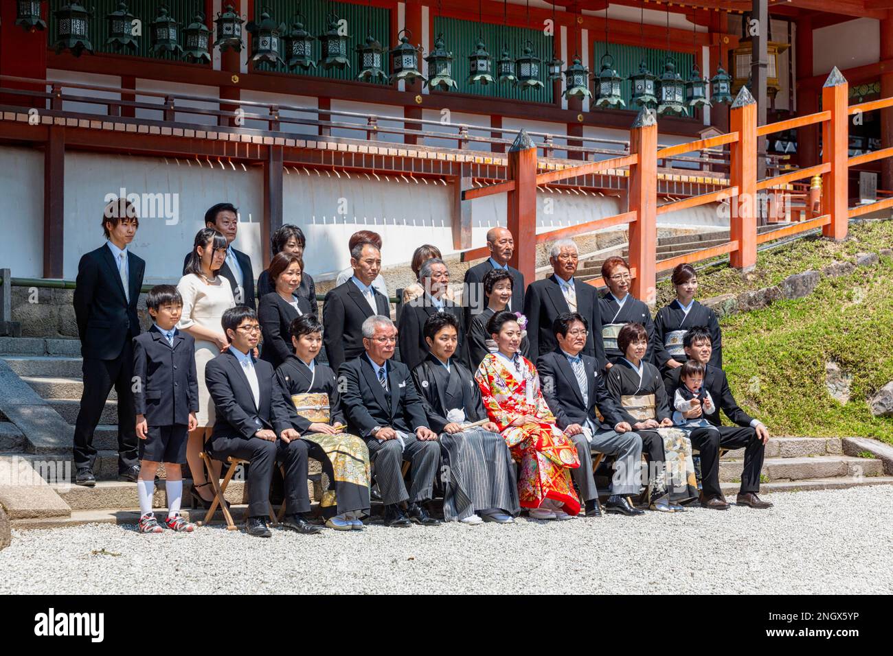 Group wedding ceremony hi-res stock photography and images - Alamy