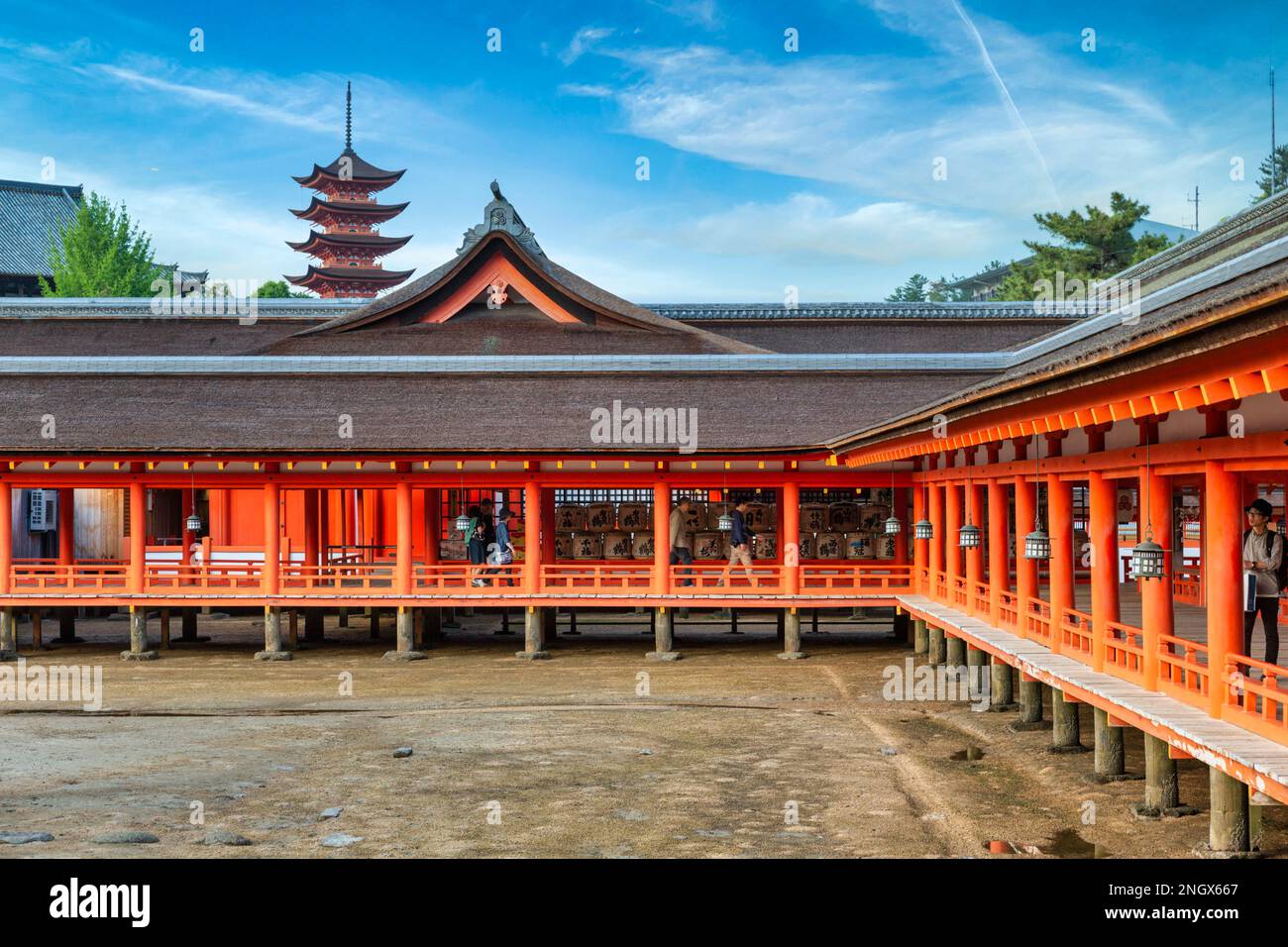 Itsukushima Miyajima Japan. Itsukushima Shrine Stock Photo - Alamy