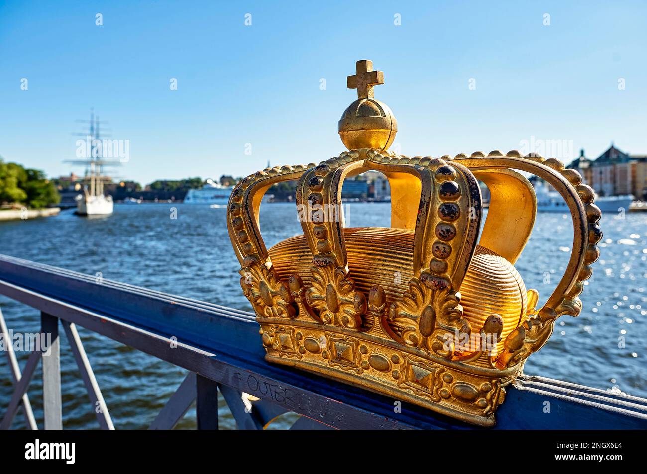 Skeppsholmsbron - Skeppsholm Bridge With Its Famous Golden Crown ...