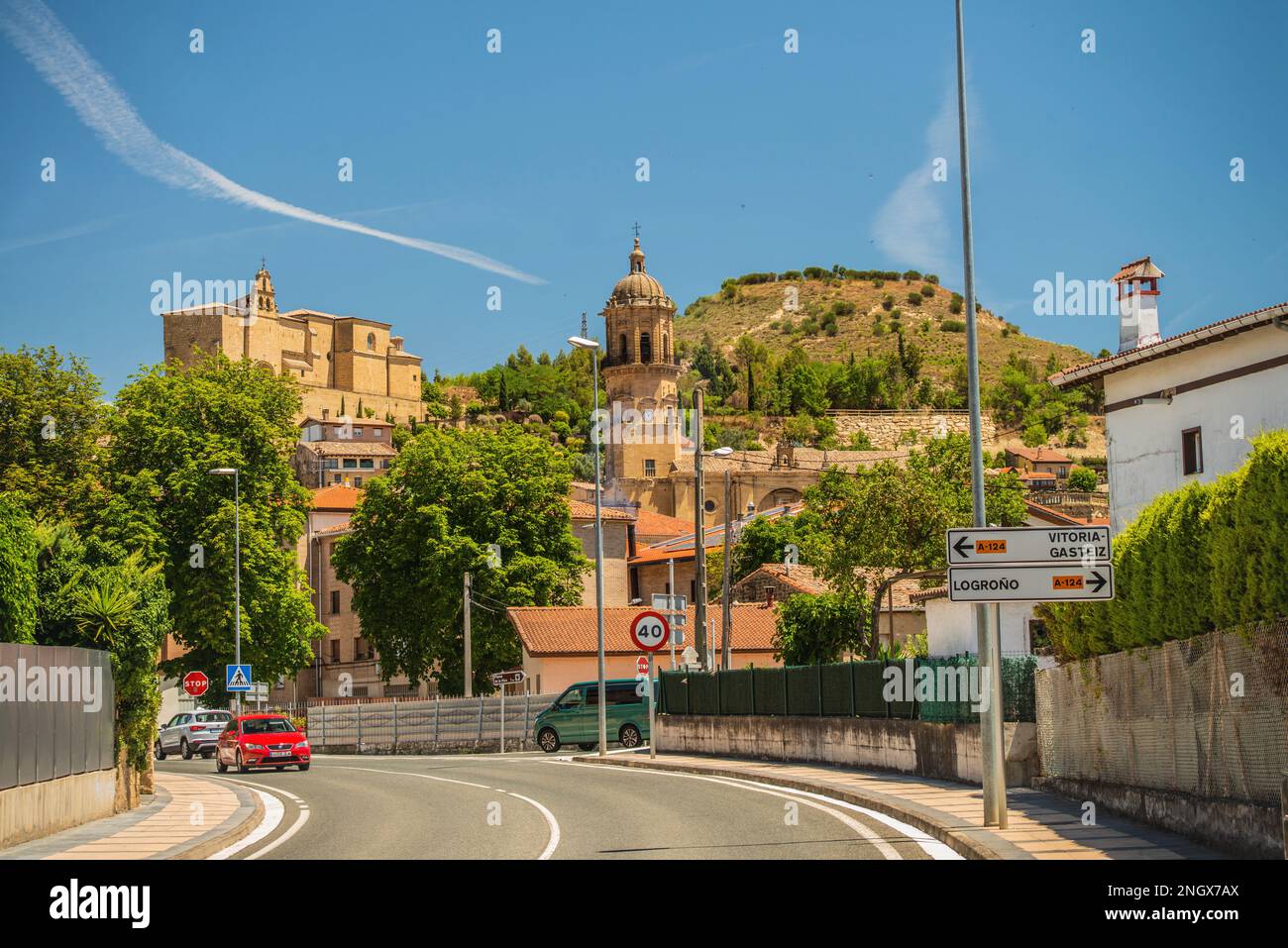 álava wine region hi-res stock photography and images - Alamy