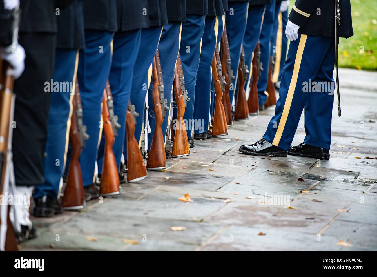 The State and Territorial Cordon prepare to line the walkways of the ...