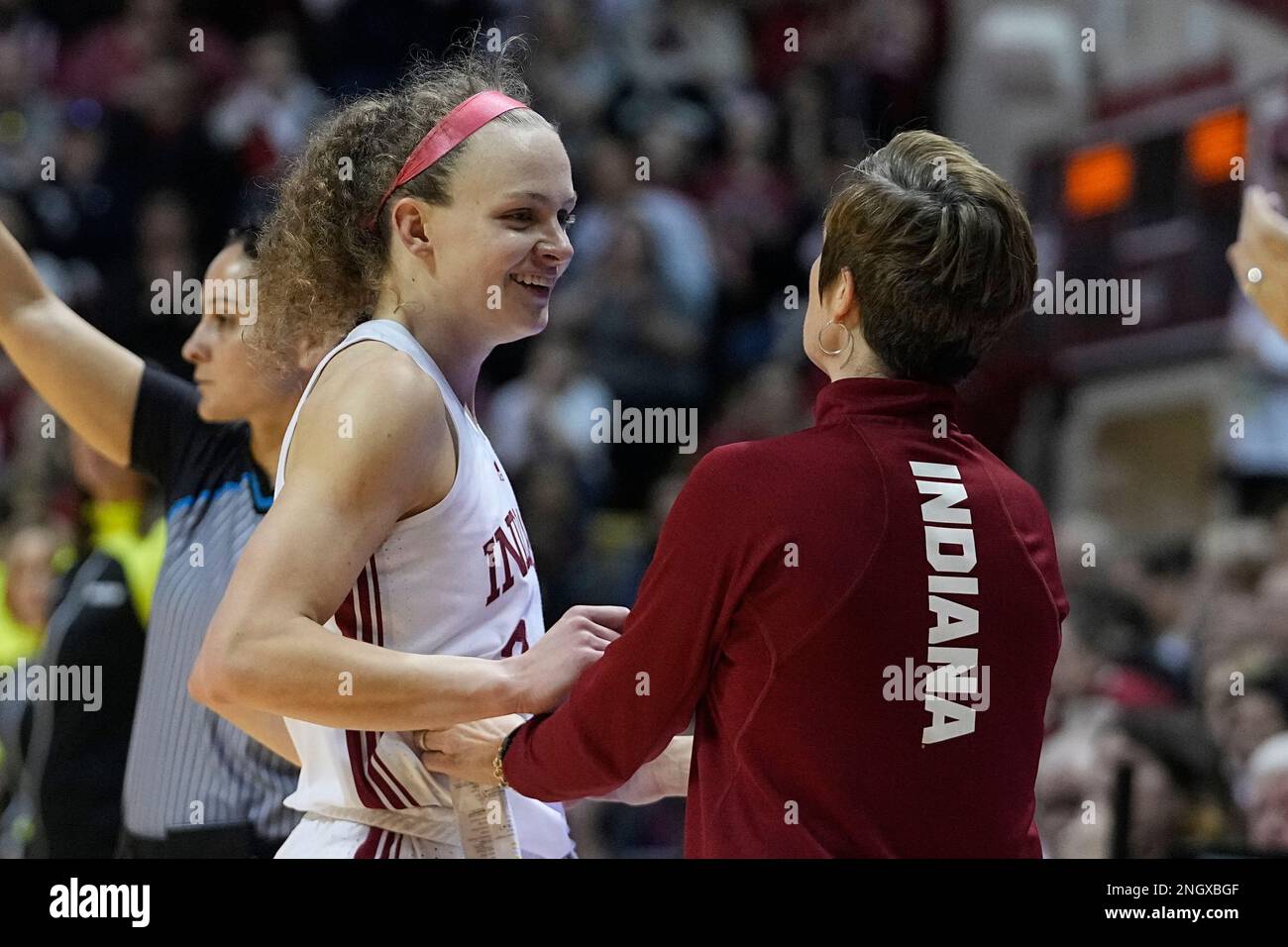 Indiana head coach Teri Moren talks, right, with Grace Berger after ...