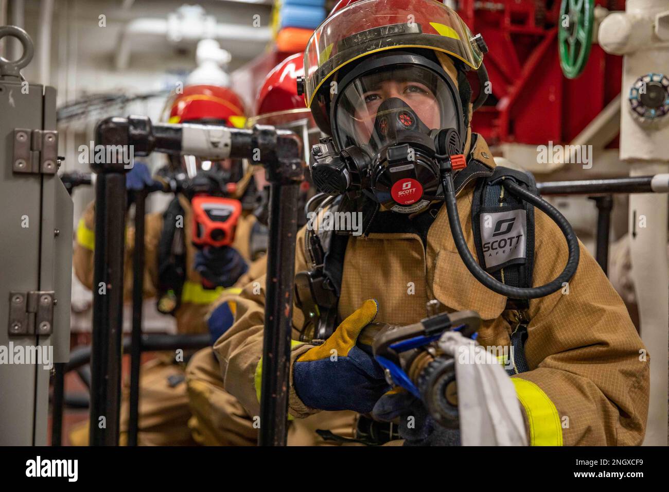 Engine room fire drill hi-res stock photography and images - Alamy