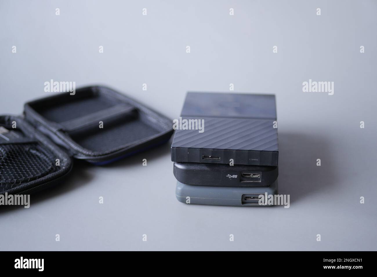 No external drives hi-res stock photography and images - Alamy