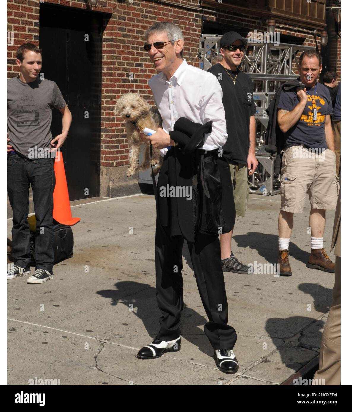 Richard belzer law order hi-res stock photography and images - Alamy