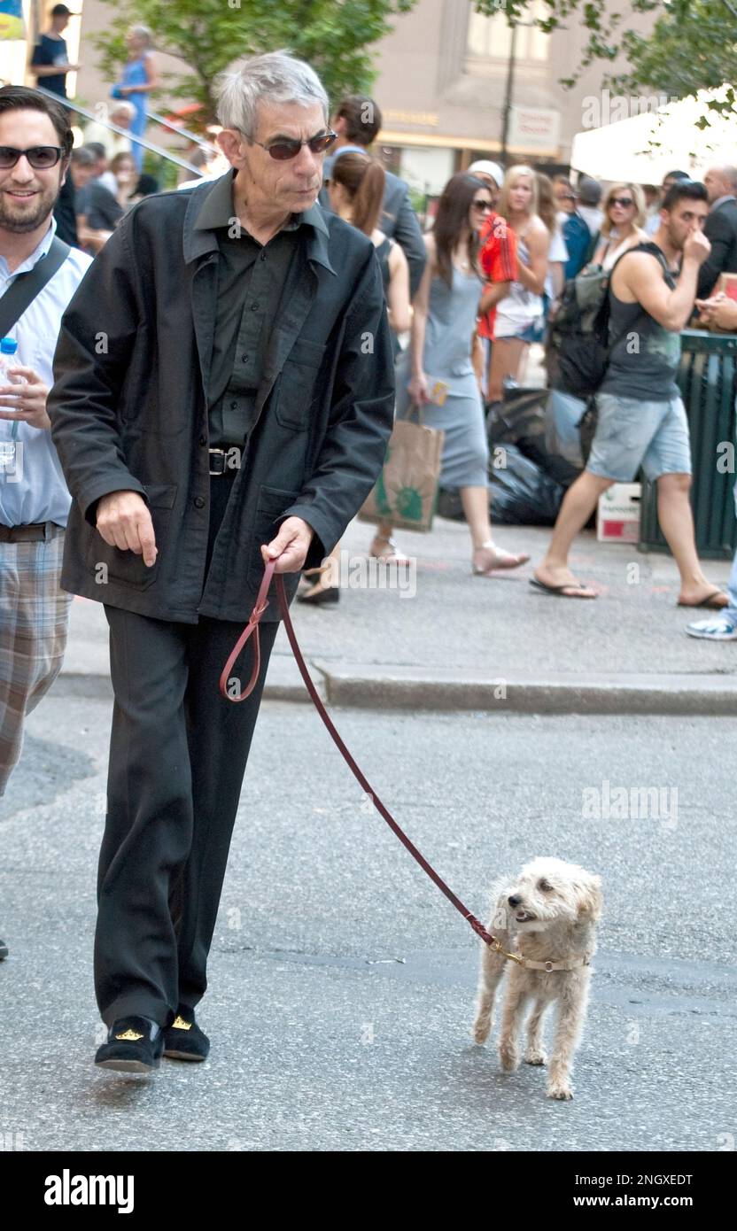 Richard belzer dog hi-res stock photography and images - Alamy