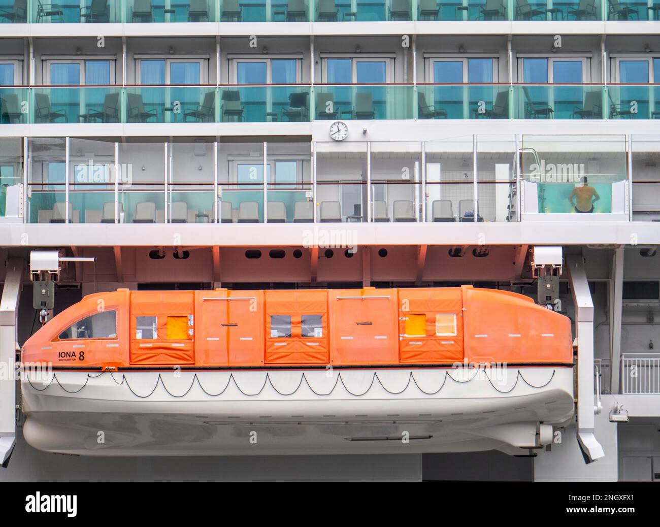 Cruise ship Iona of the British shipping company P&O Cruises, the ...