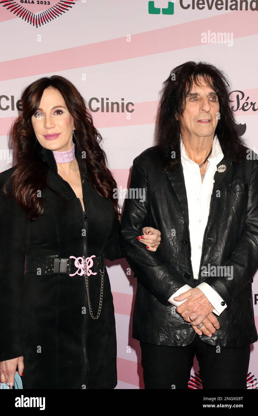 Las Vegas, Nevada, USA. 18th Feb, 2023. Alice Cooper, Sheryl Goddard at ...