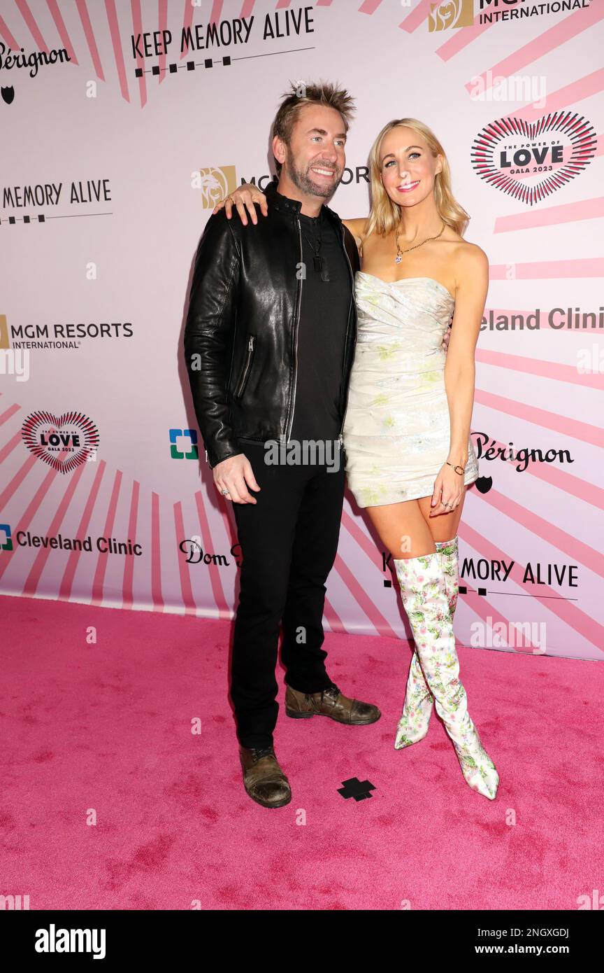 Las Vegas, Nevada, USA. 18th Feb, 2023. Chad Kroeger, Nikki Glaser at ...