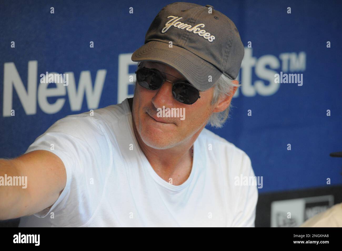 NEW YORK - JUNE 27: Actor Richard Gere watches the New York Yankees ...