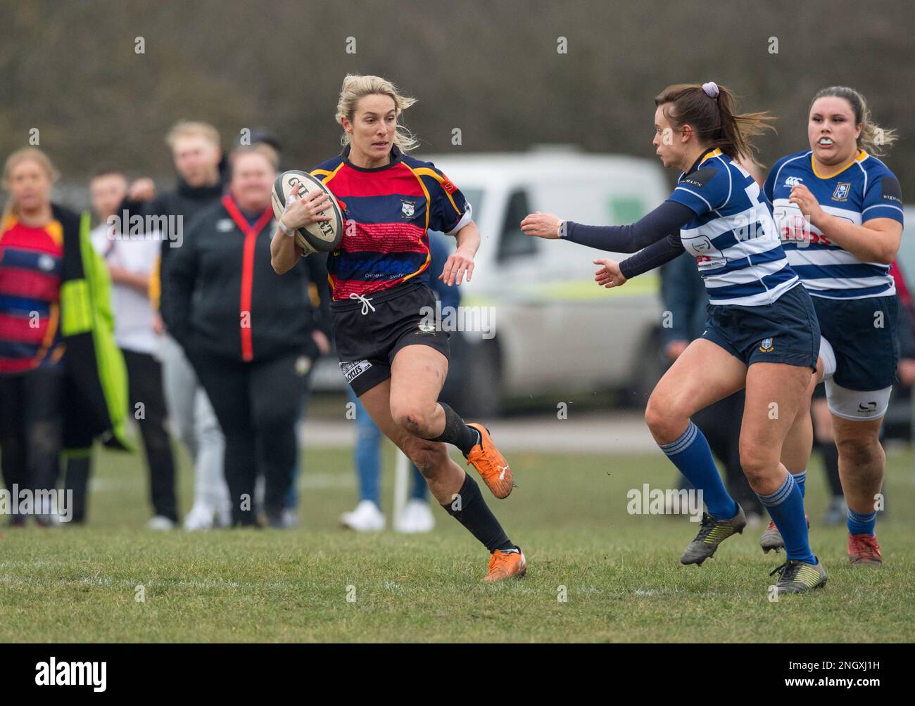 Women playing rugby league hi-res stock photography and images - Alamy