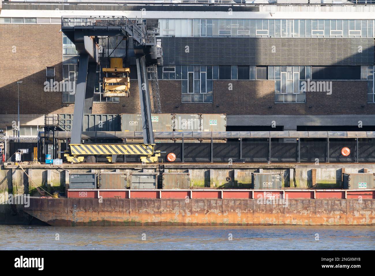 Walbrook Wharf shipping container dock on a sunny day. London Stock ...