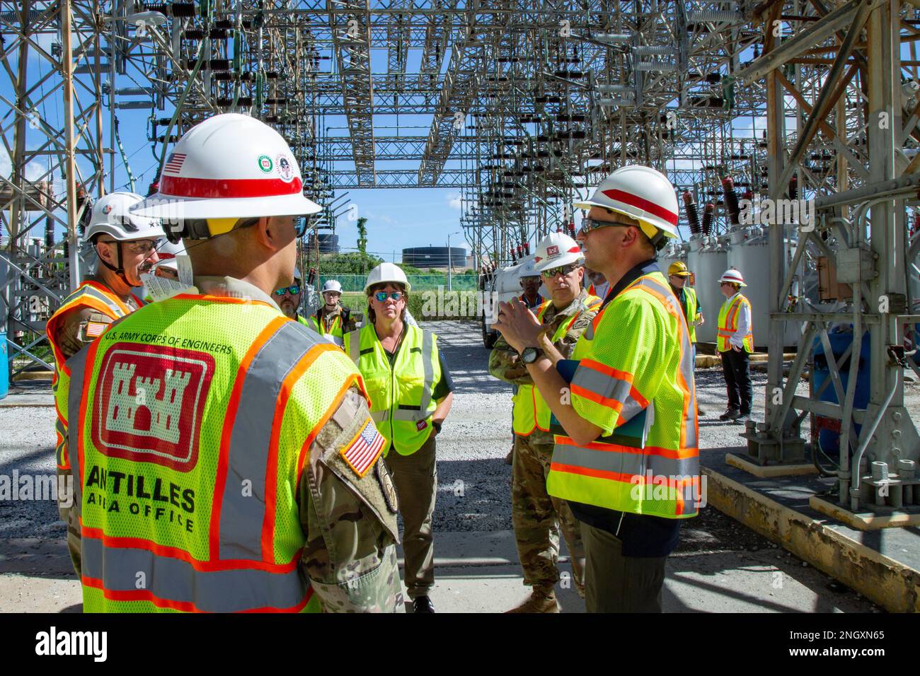Leaders from the U.S. Army Corps of Engineers and FEMA conduct a site ...