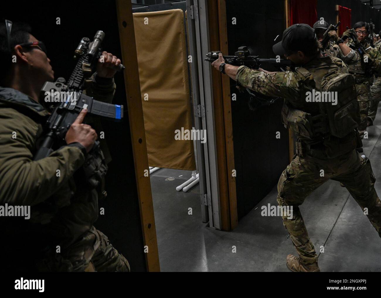 221130-N-OX430-1345 CORONADO, Calif. (Nov. 30, 2022) U.S. Navy and ...