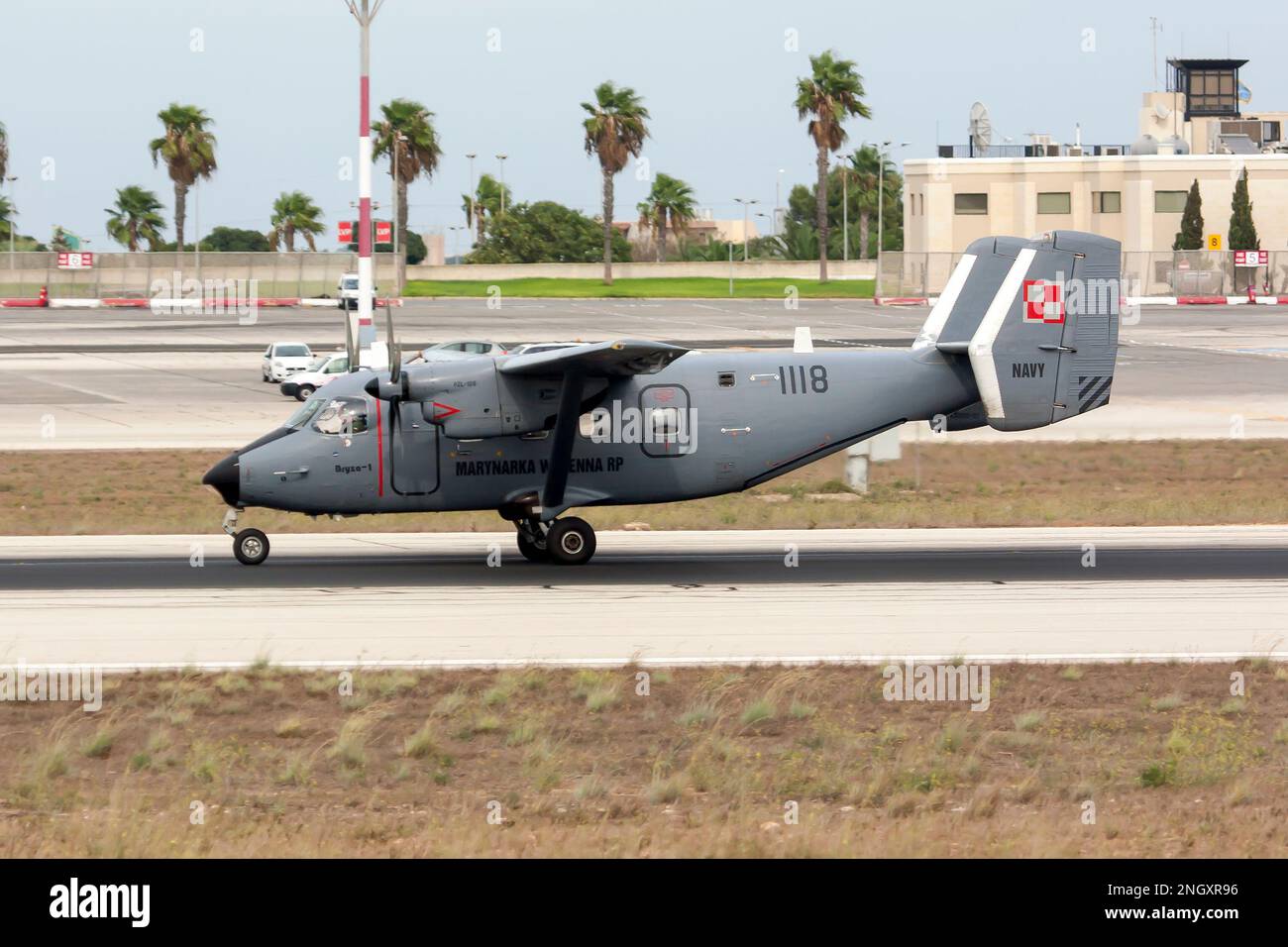 Airplane cargo plane m28 hi-res stock photography and images - Alamy