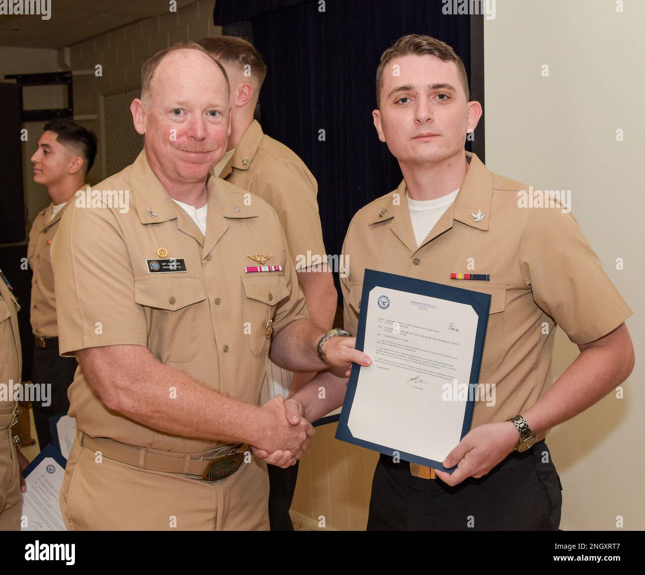 221130-N-EJ241-1030 Air Traffic Controller 3rd Class Daniel Coffin ...