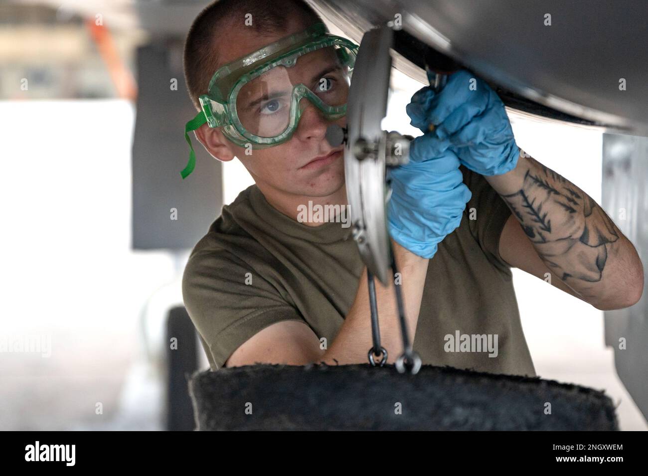 Airman 1st Class Austin Applegate, 67th Aircraft Maintenance Unit crew ...
