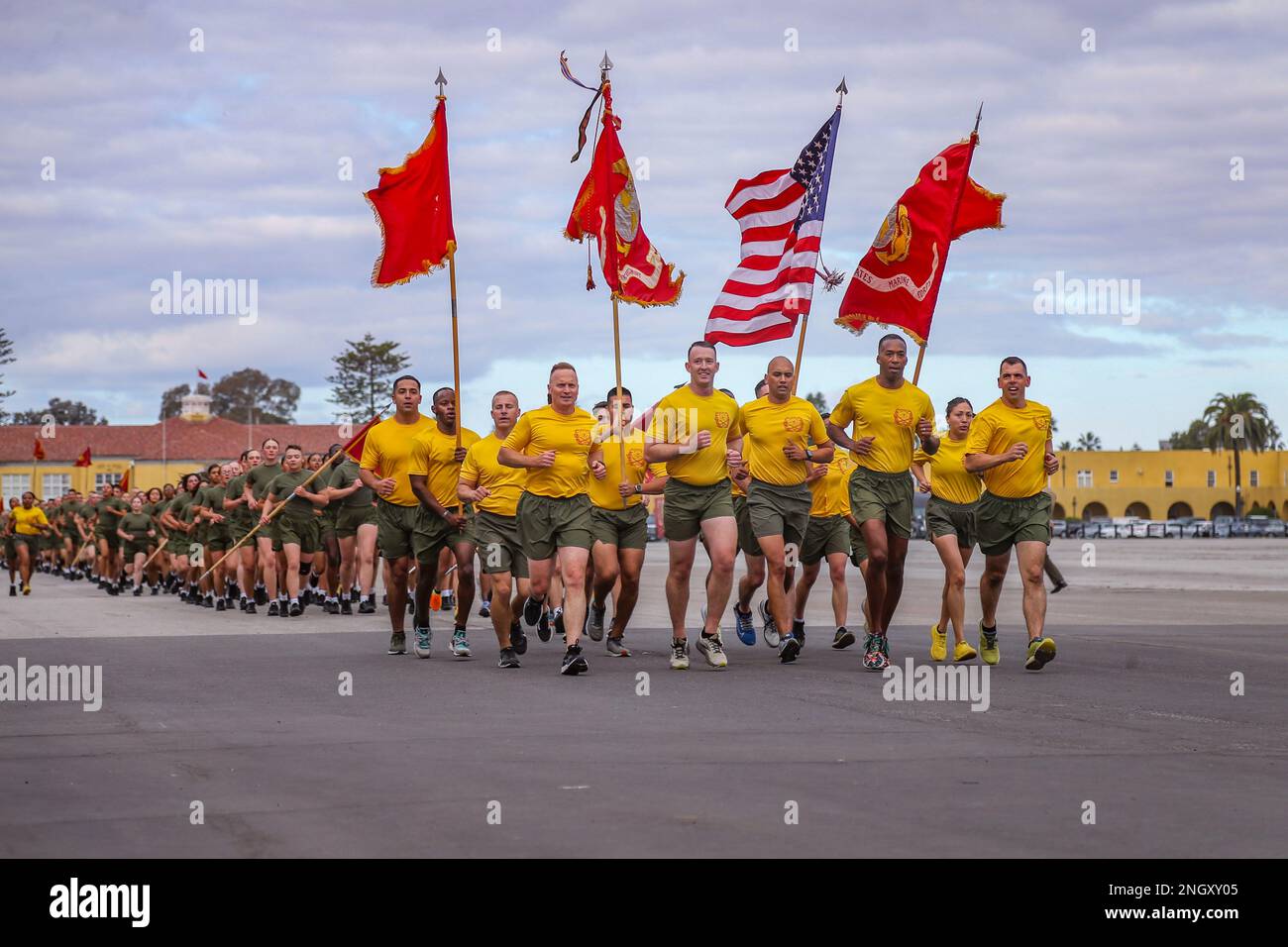 U.S. Marines with Golf Company, 2nd Recruit Training Battalion, conduct ...