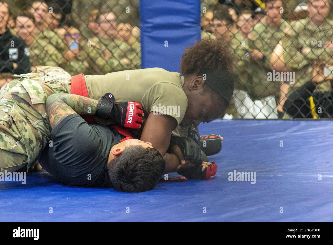 Soldiers of the 3rd Infantry Divsion compete in the Marne Week ...