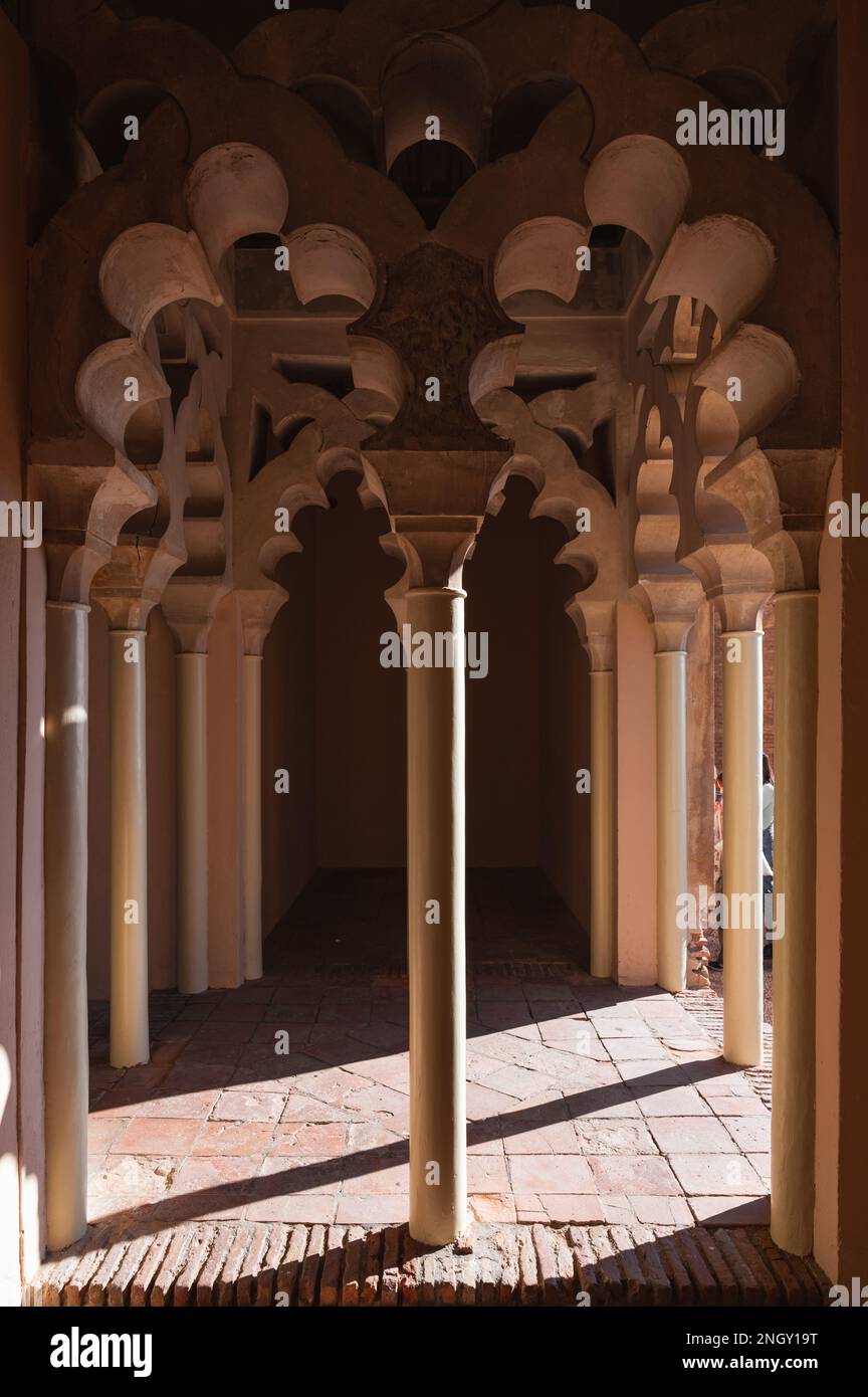 Islamic architecture medieval period hi-res stock photography and ...