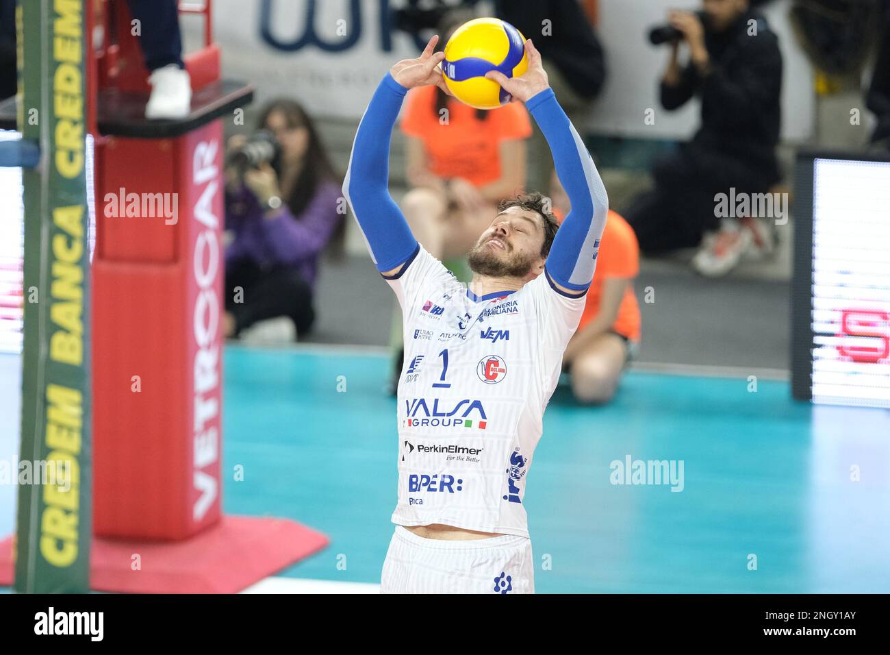 Pala AGSM-AIM, Verona, Italy, February 19, 2023, Set by Bruno Mossa de ...