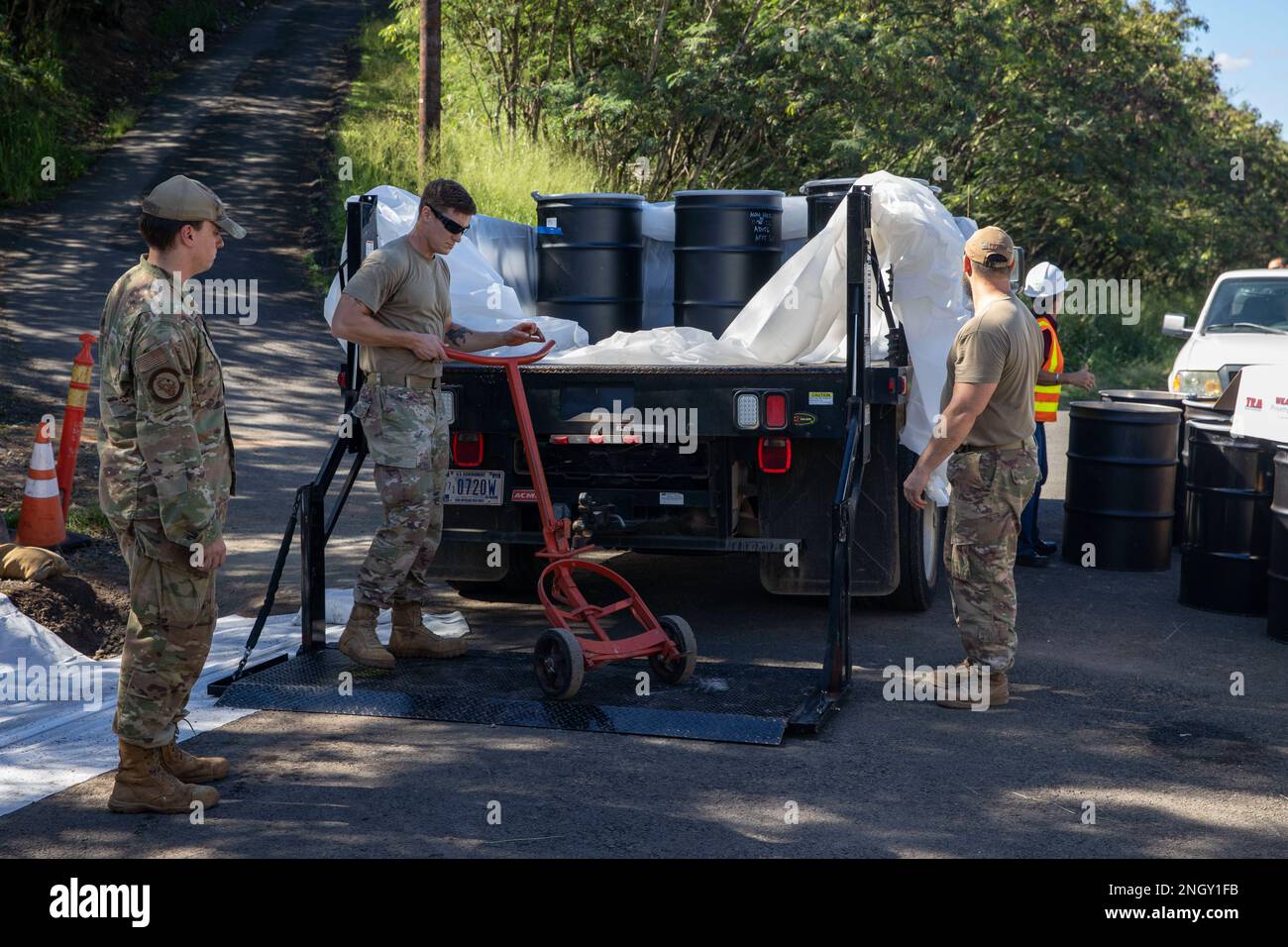 U.S. Air Force Airmen with Naval Facilities Engineering Systems Command ...