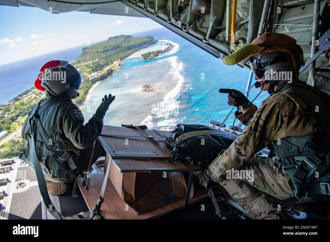 (Left to right) U.S. Air Force Staff Sgt. Benjamin Pall and Airman 1st ...