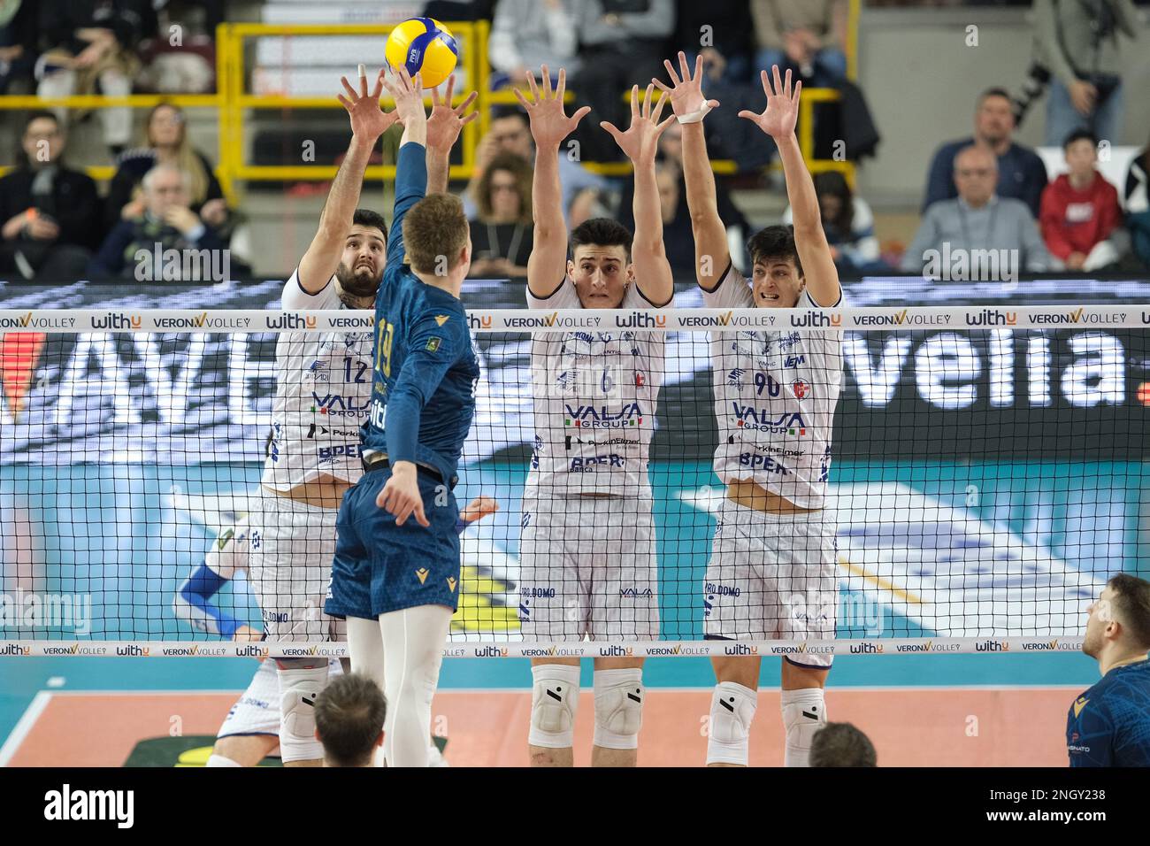 Pala AGSM-AIM, Verona, Italy, February 19, 2023, Block by Giovanni ...