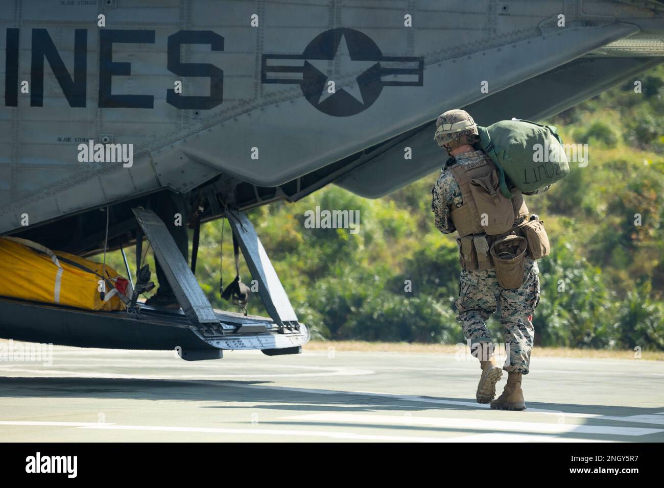U.S. Marines with Combat Logistics Battalion 4, 3d Marine Logistics ...