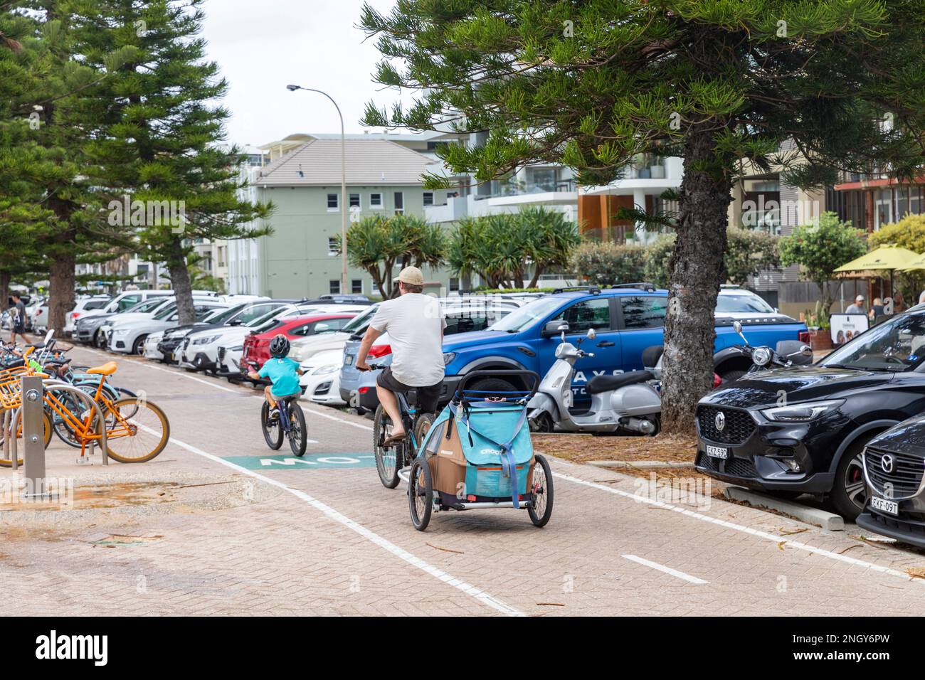 Father tows child hi-res stock photography and images - Alamy