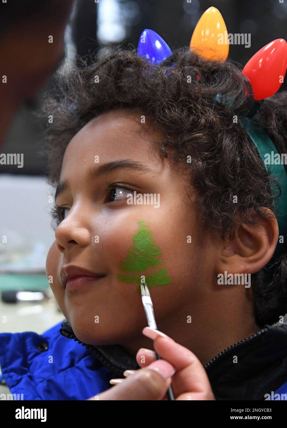 Kaiden Williams, son of U.S. Navy Equipment Operator 3rd Class Charles ...