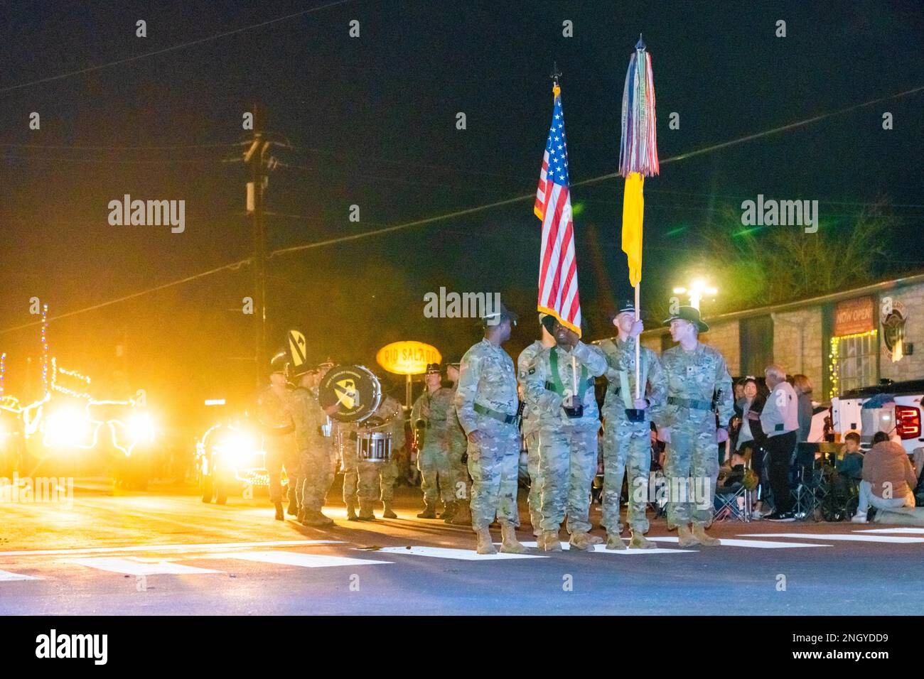 U.S. Army Troopers assigned to the 3d Cavalry Regiment Color Guard ...
