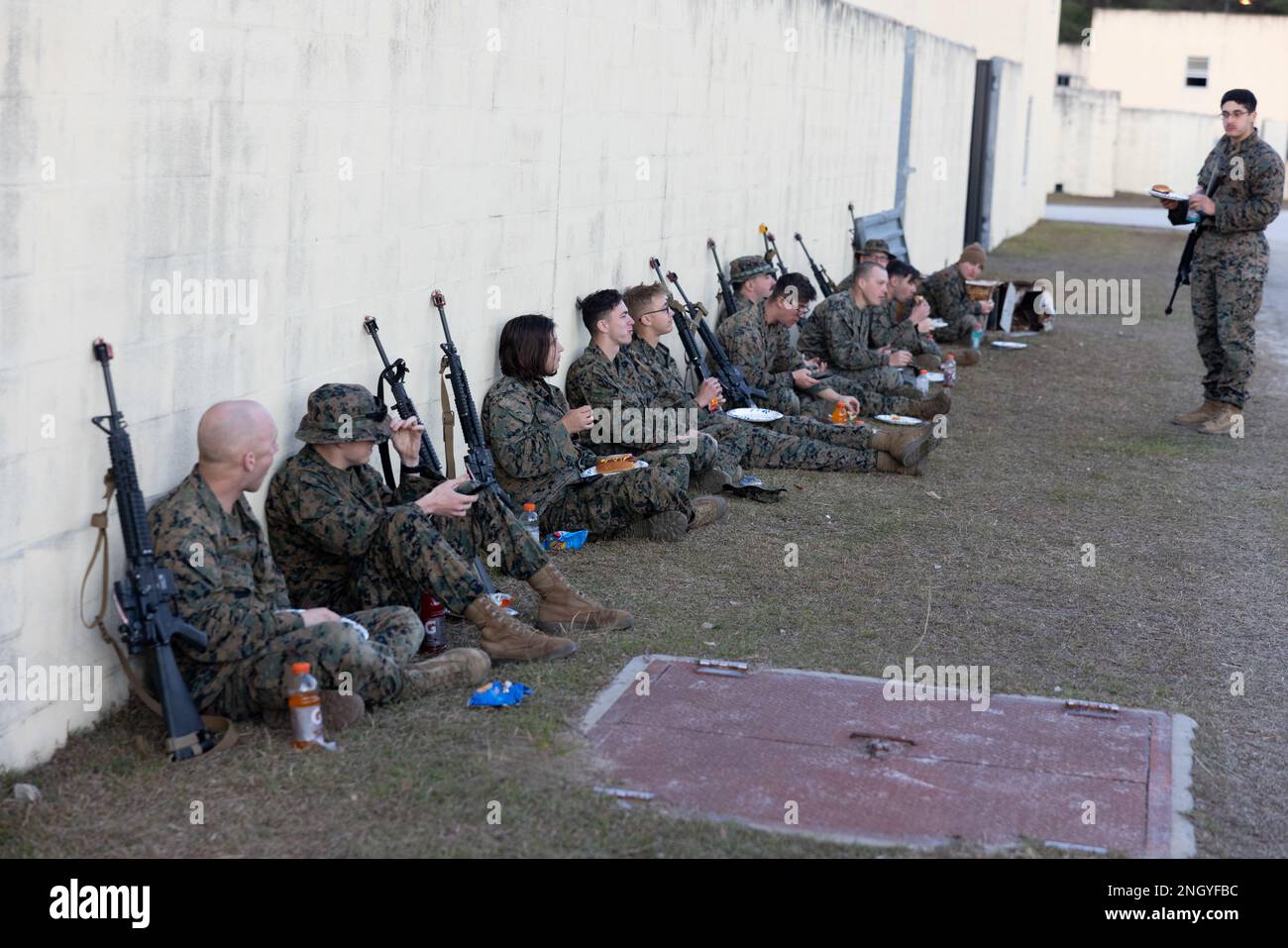 U.S. Marines with Headquarters and Support (H&S) Company, 2nd Radio ...