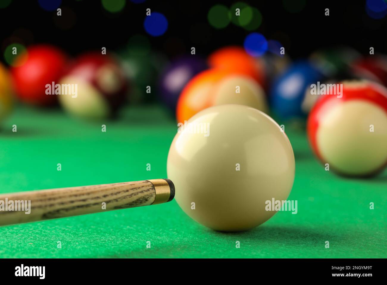 Classic billiard ball hi-res stock photography and images - Alamy