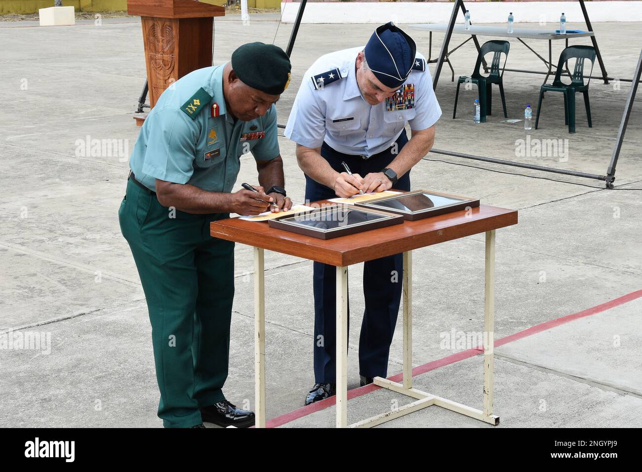 Papua new guinea defence force hi-res stock photography and images - Alamy