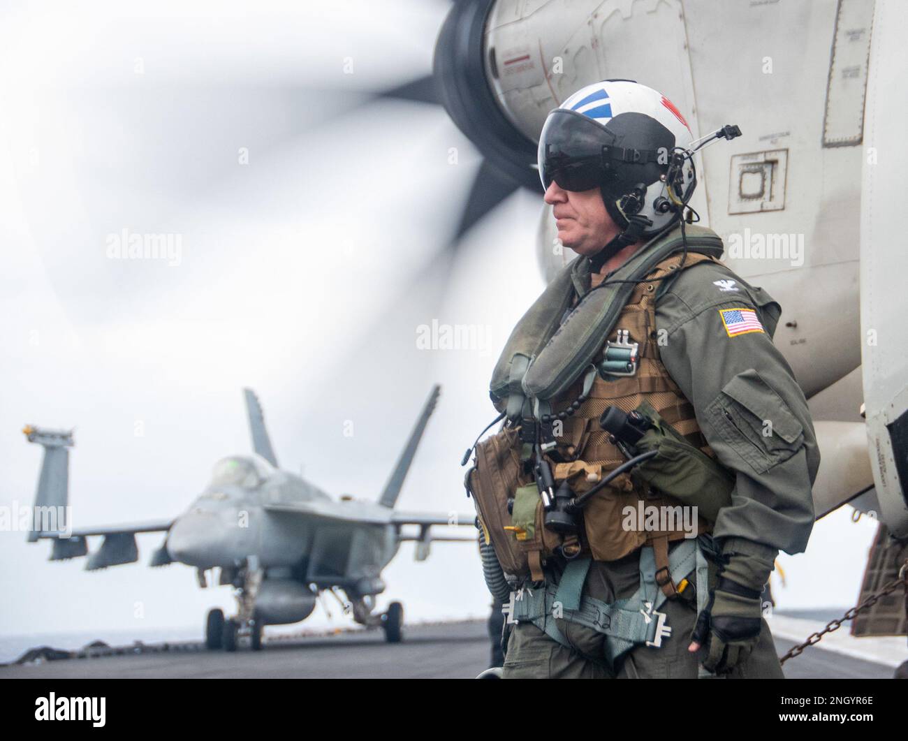 221202-N-BR419-1250 PHILIPPINE SEA (Dec. 2, 2022) Capt. Daryle Cardone ...