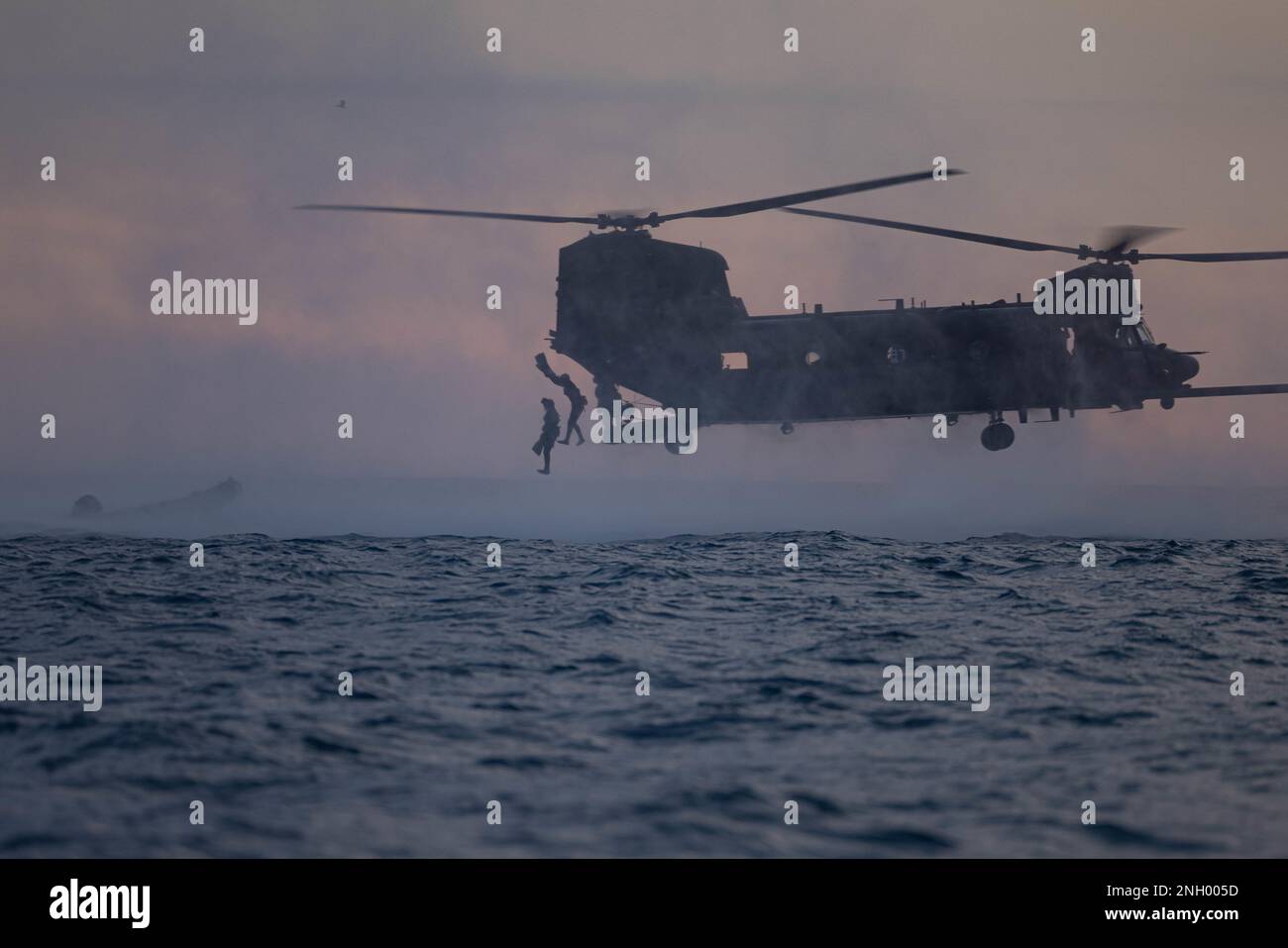 U.S. Marines with Bravo Company, 1st Reconnaissance Battalion, 1st ...