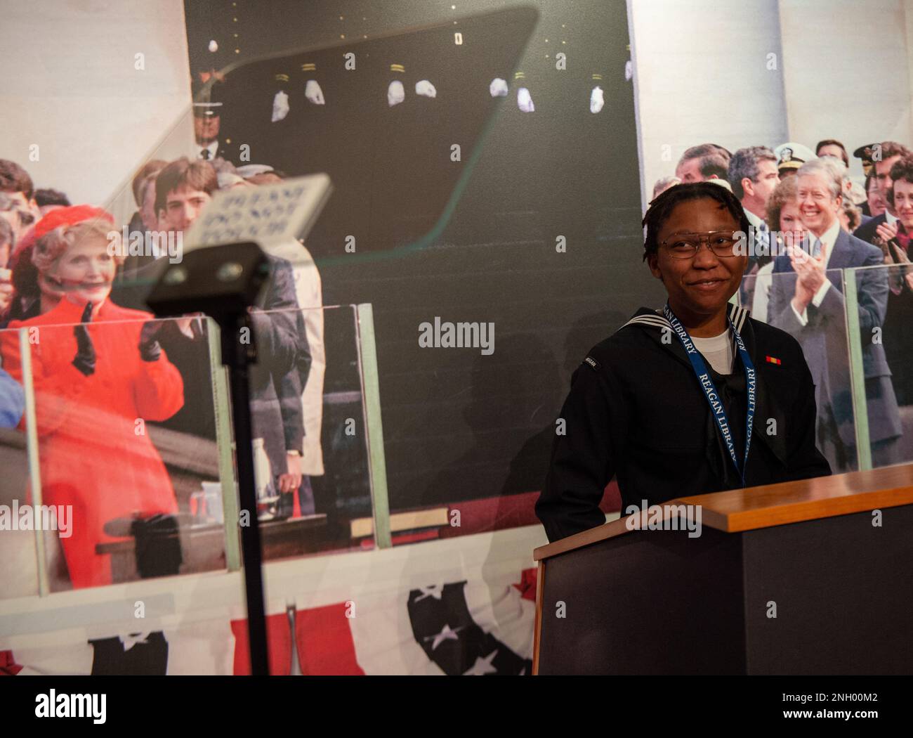 221202-N-BS627-1409 SIMI VALLEY, CA (Dec. 2, 2022) Information Systems ...