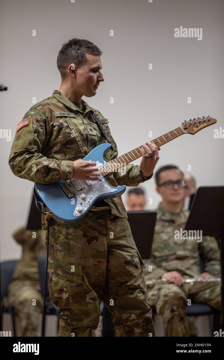 Army musician hi-res stock photography and images - Alamy