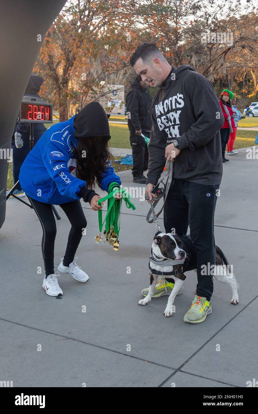 U.S. Marine Corps Gunnery Sgt. Edward Sortino, squadron gunnery ...
