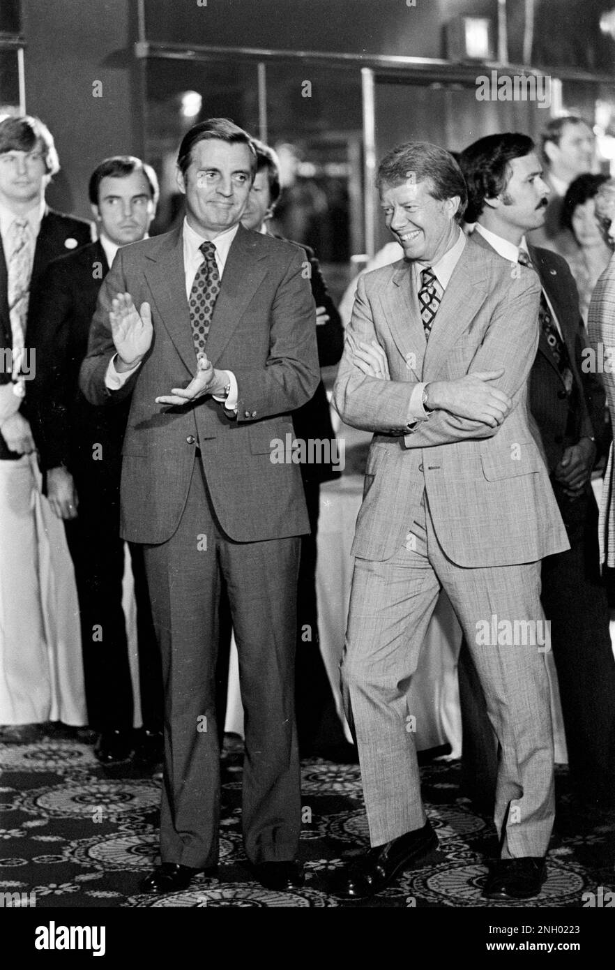 1976 Democratic Presidential candidate Jimmy Carter stands with his ...