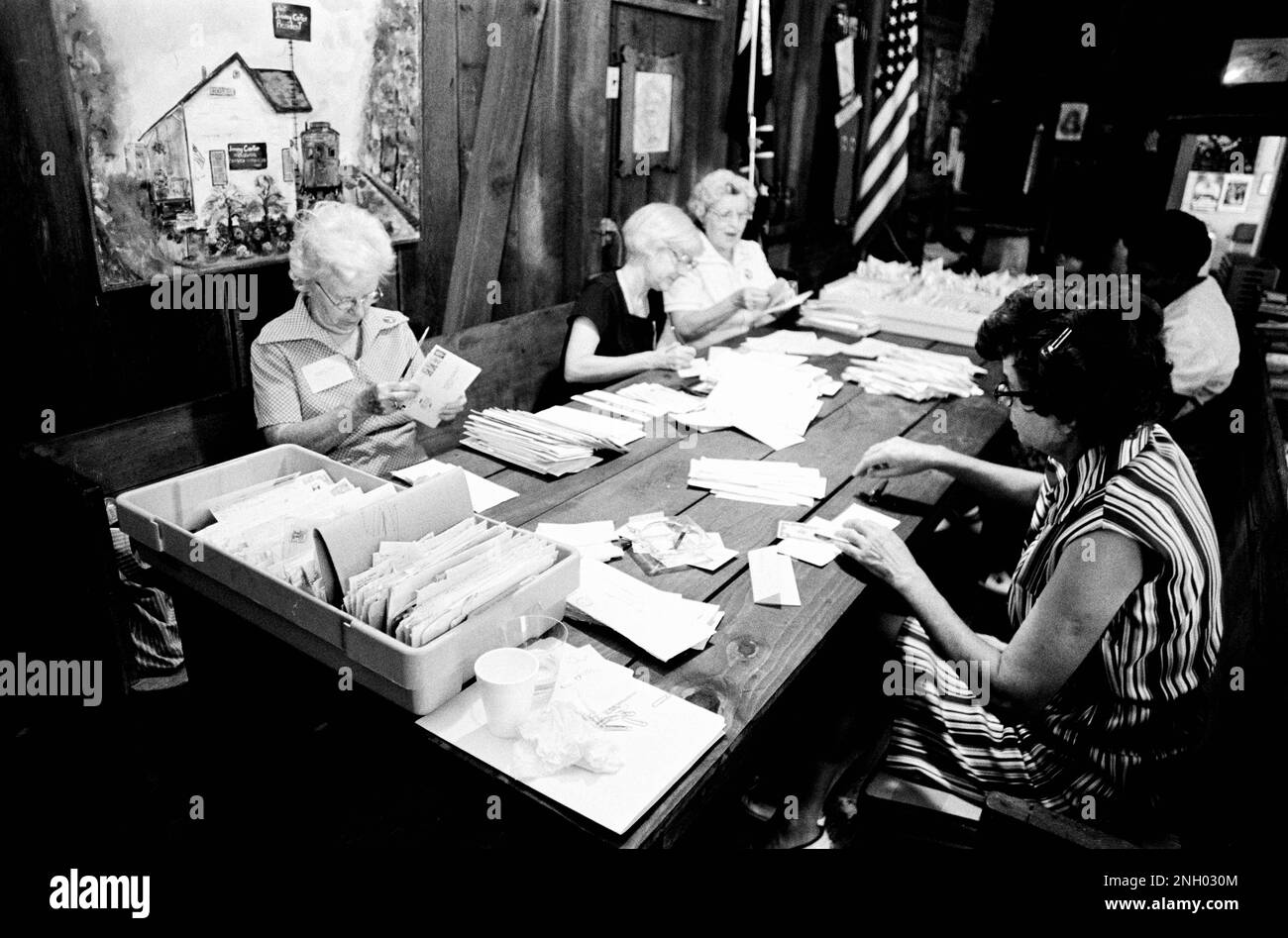 Jimmy Carter Presidential Campaign volunteers open thousands of letters ...