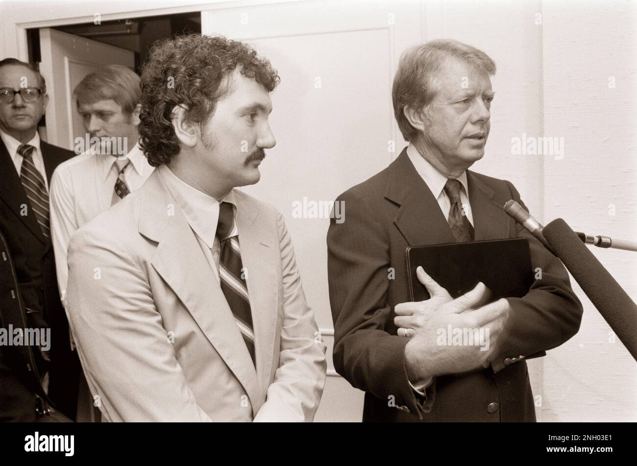 Democratic presidential nominee Jimmy Carter with assistant Tim Kraft ...