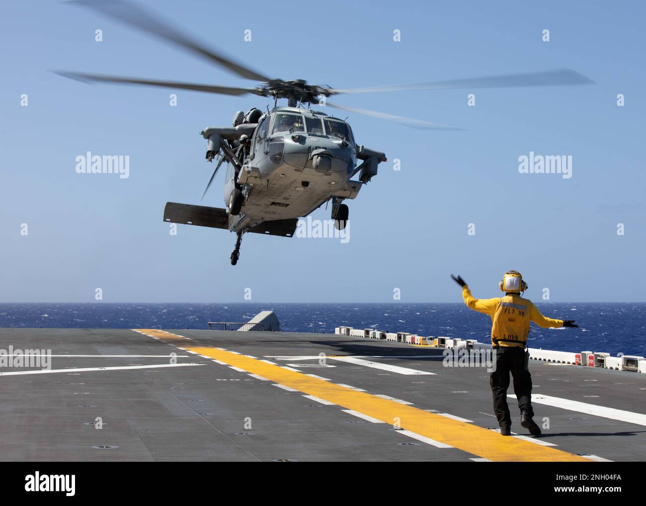 221202-N-IV962-1116 PACIFIC OCEAN (Dec. 2, 2022) – Aviation Boatswain’s ...