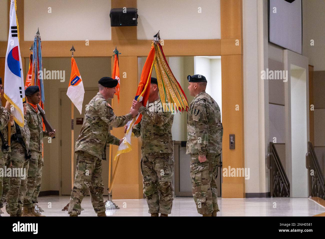 Official Passing of Colors during the 1st Signal Brigade Relinquishment ...