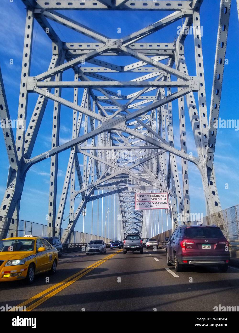 Metal support beam hi-res stock photography and images - Alamy