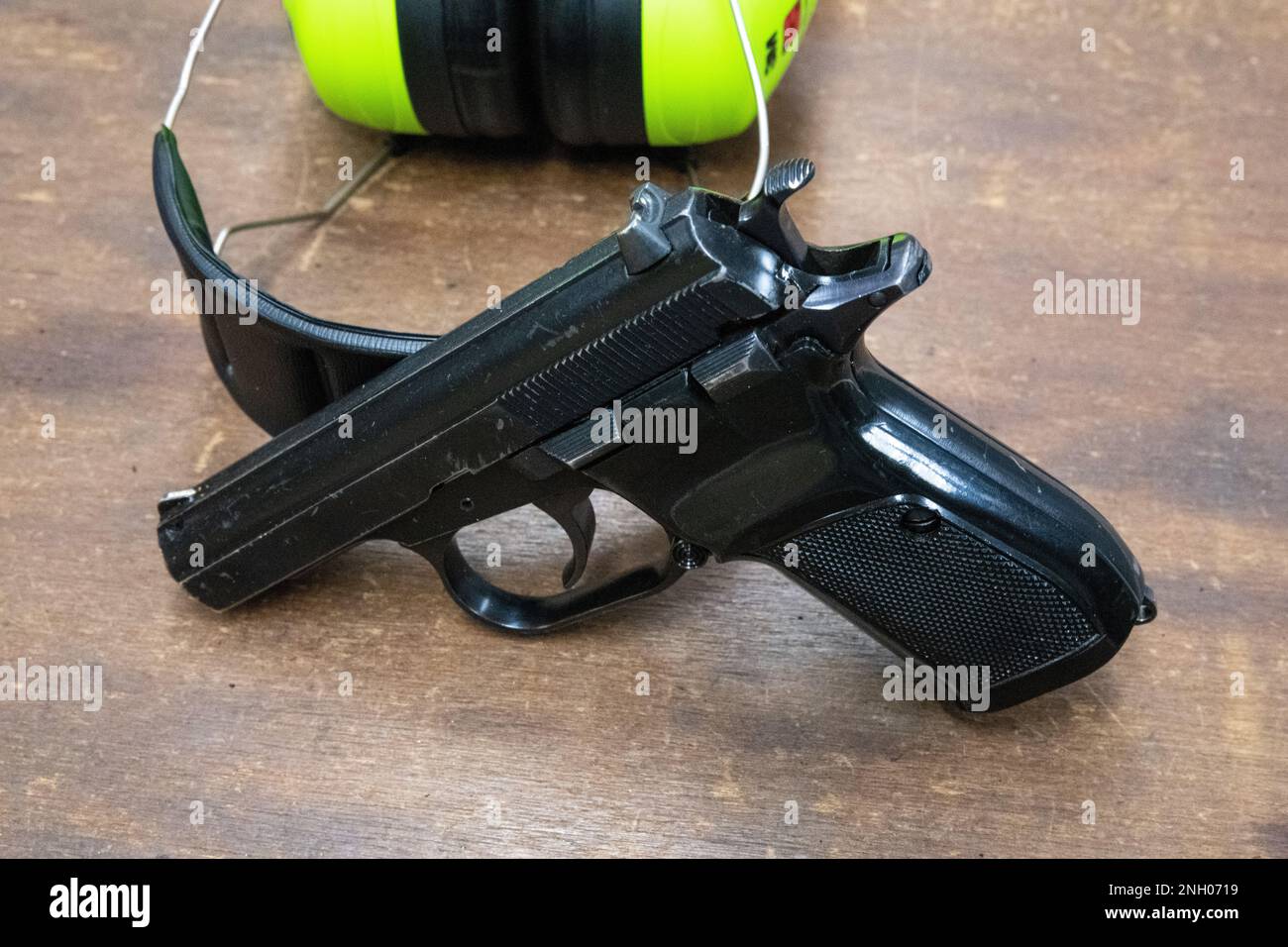 Cz 82 hi-res stock photography and images - Alamy