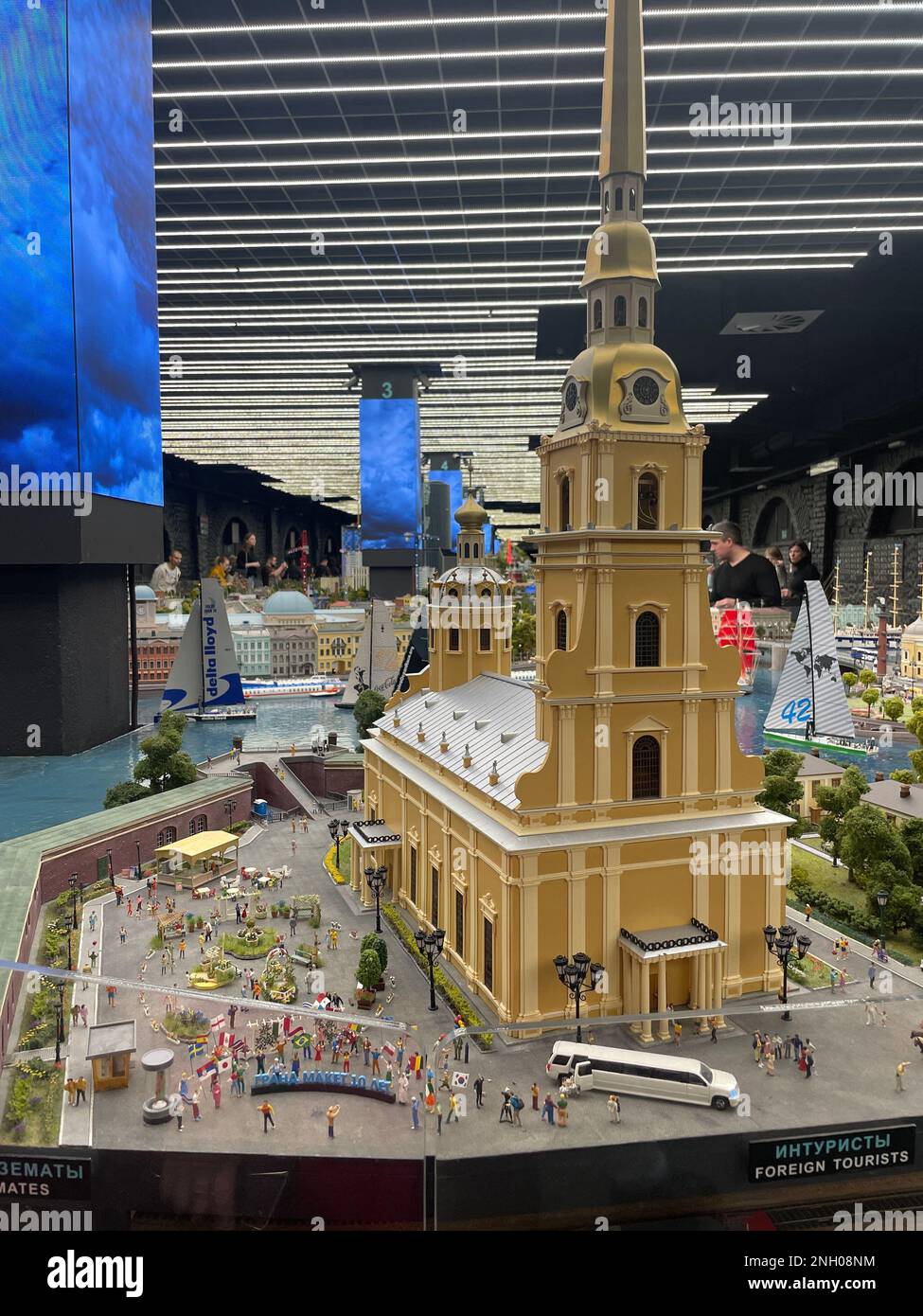 Detailed model of different cities on the planet earth Stock Photo - Alamy